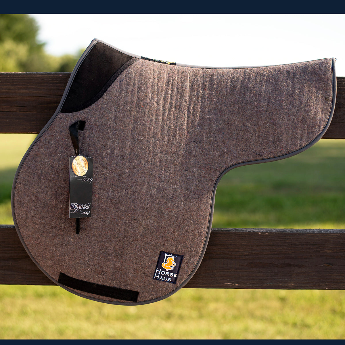 Contoured Wool Felt Pad "Nature" – HorseHaus - Fine Equestrian Supplies